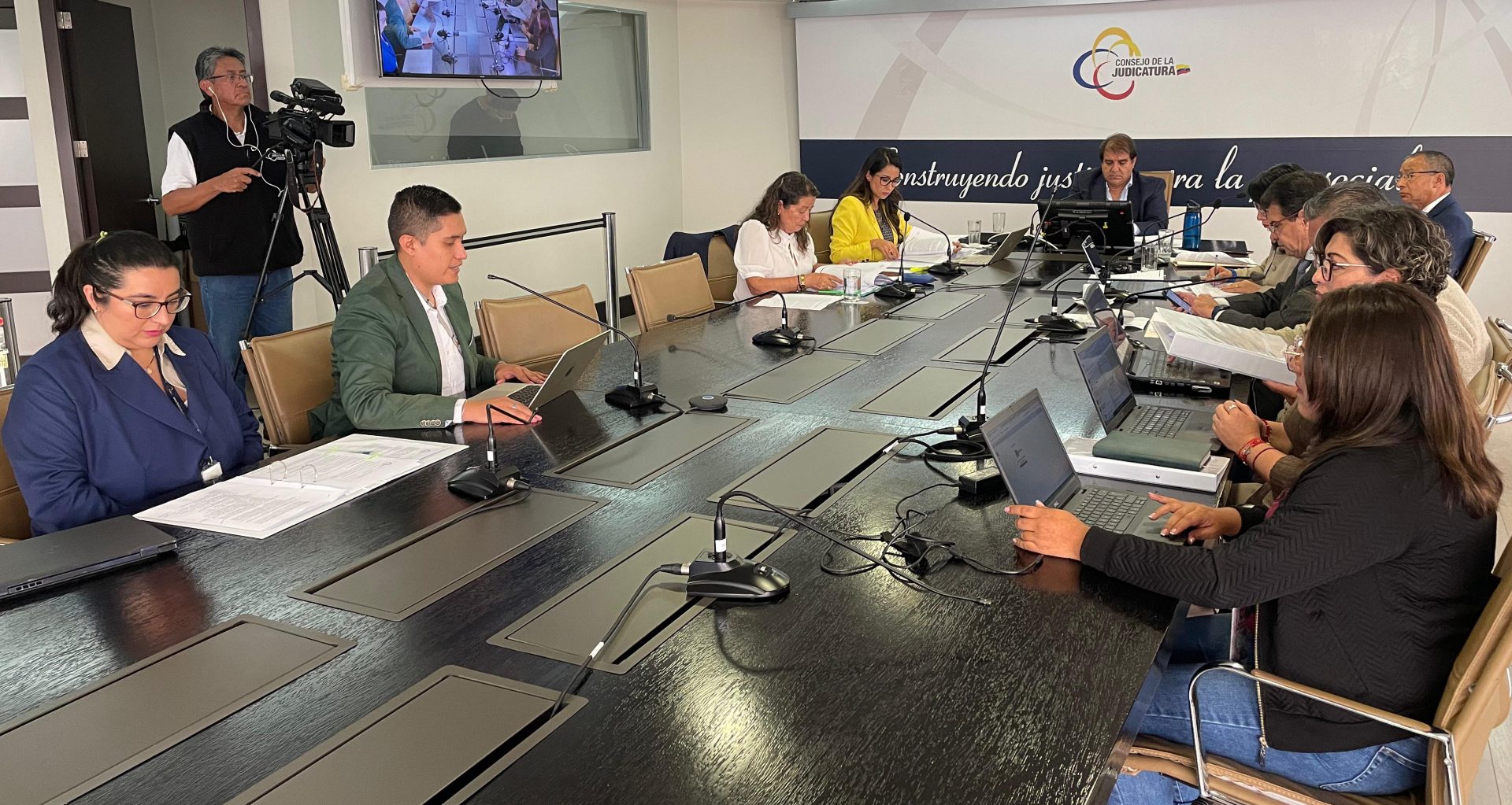 Se amplía la fuente de profesionales que participarán en la Fase de Oposición del Concurso para ...